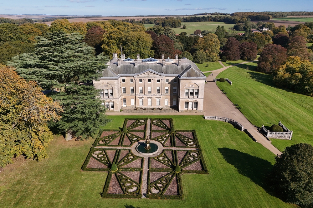 Sledmere House - Bessingby Holiday Cottages